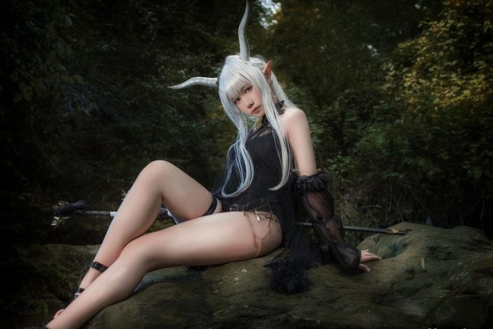 麻花酱 NO.084 明日方舟 闪灵泳装 [20P-254MB] - Xcos