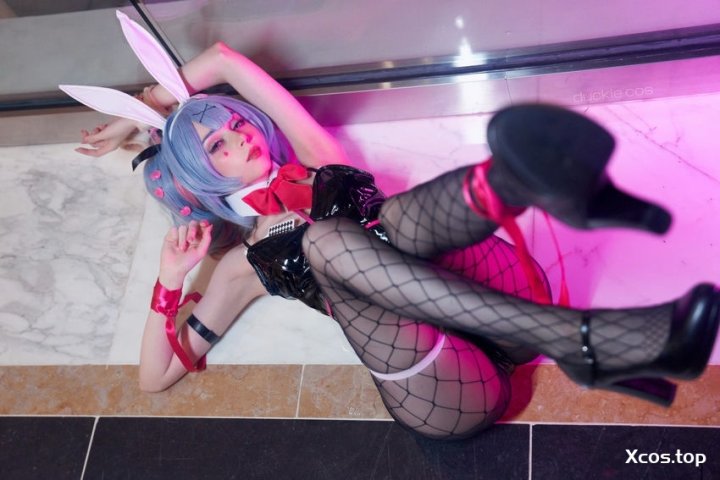 Duckie - Bunny Miku [20P-64MB] - Xcos